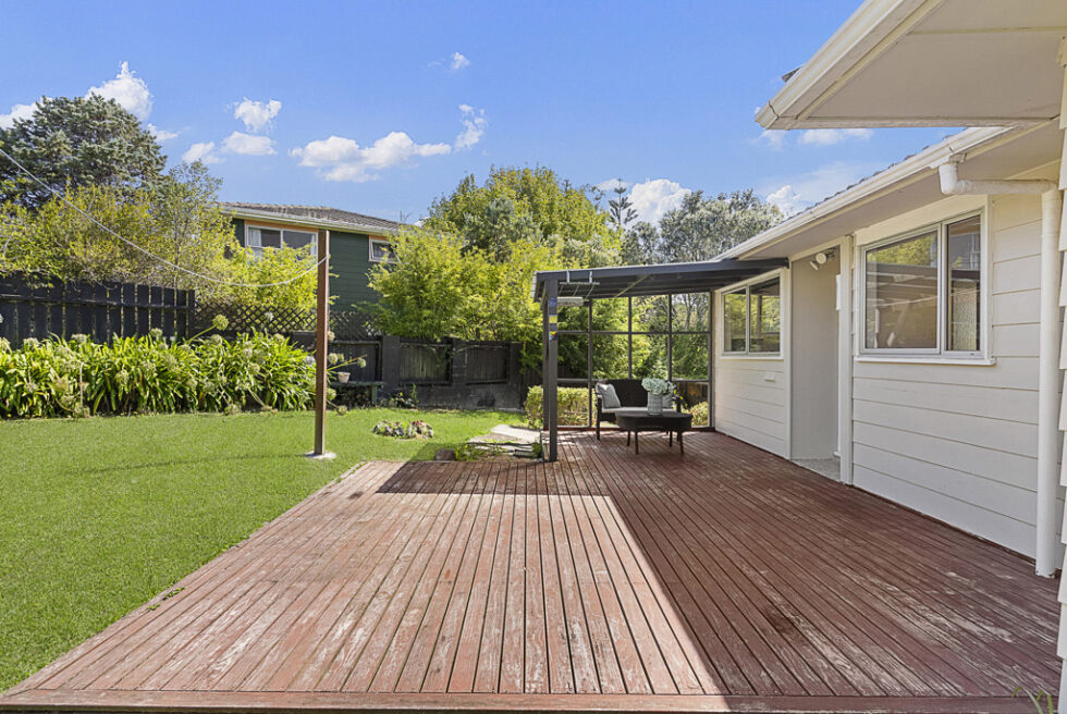 1/114 Sycamore Drive, Sunnynook - David Ding Real Estate